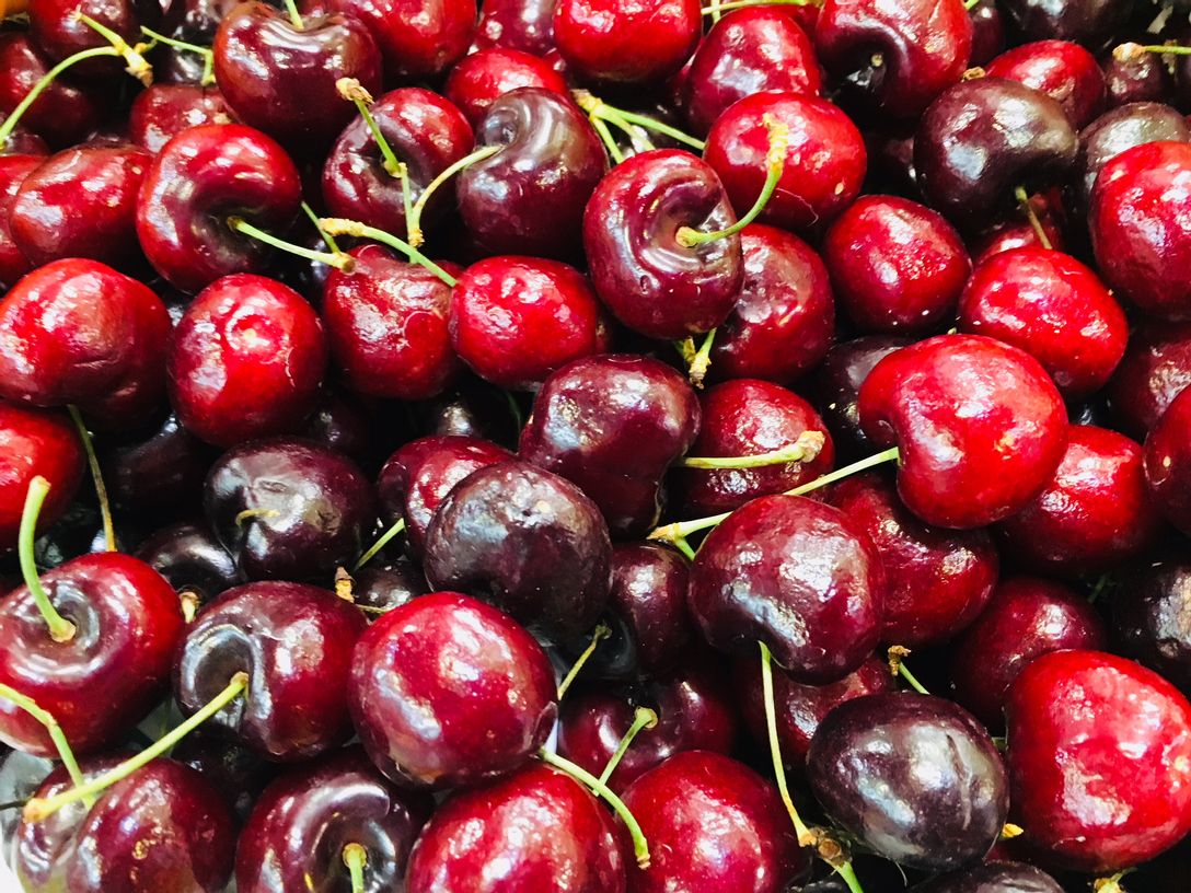 Livraison Cerise Napoleon à Paris Le Palais du Fruit - Montorgueil - Ollca