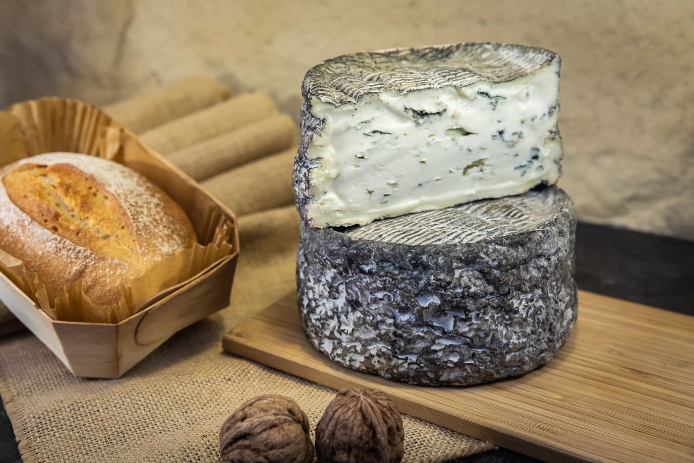 Livraison Persillé de chèvre à Paris Victoire Epicerie Vivante - Ollca