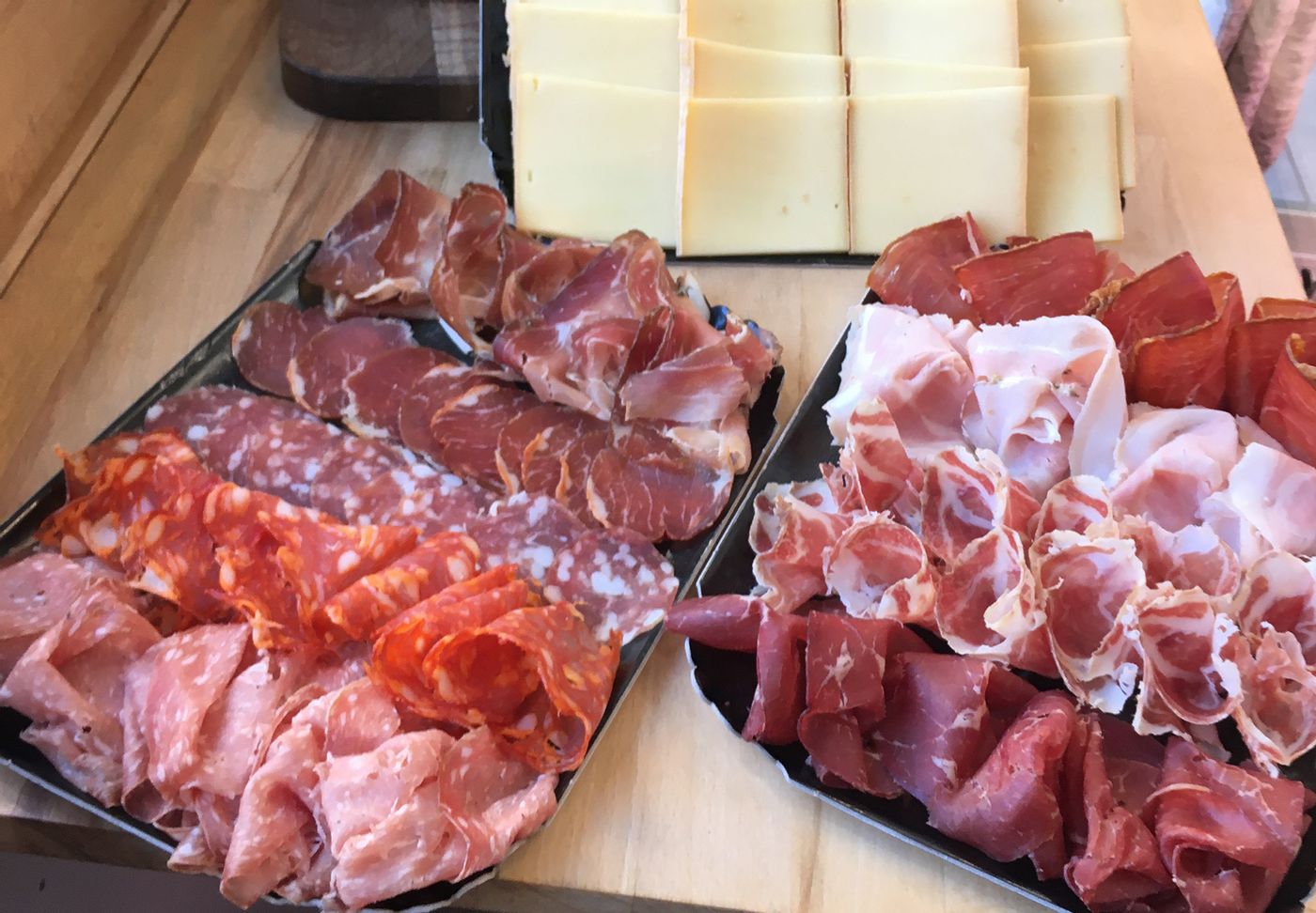 Livraison PLATEAU RACLETTE à Rouen Terroir Cave à Manger - Ollca