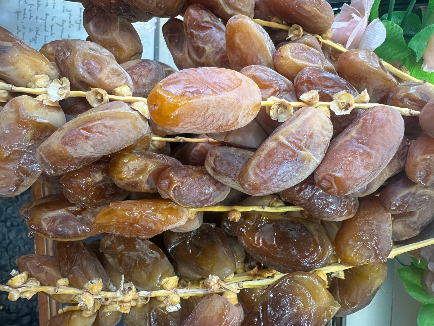 Livraison Dattes branches à Paris Primeur de Gama - Ollca