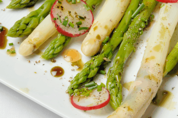 Idée salade de saison : riz, asperges et saumon - Blog Ollca